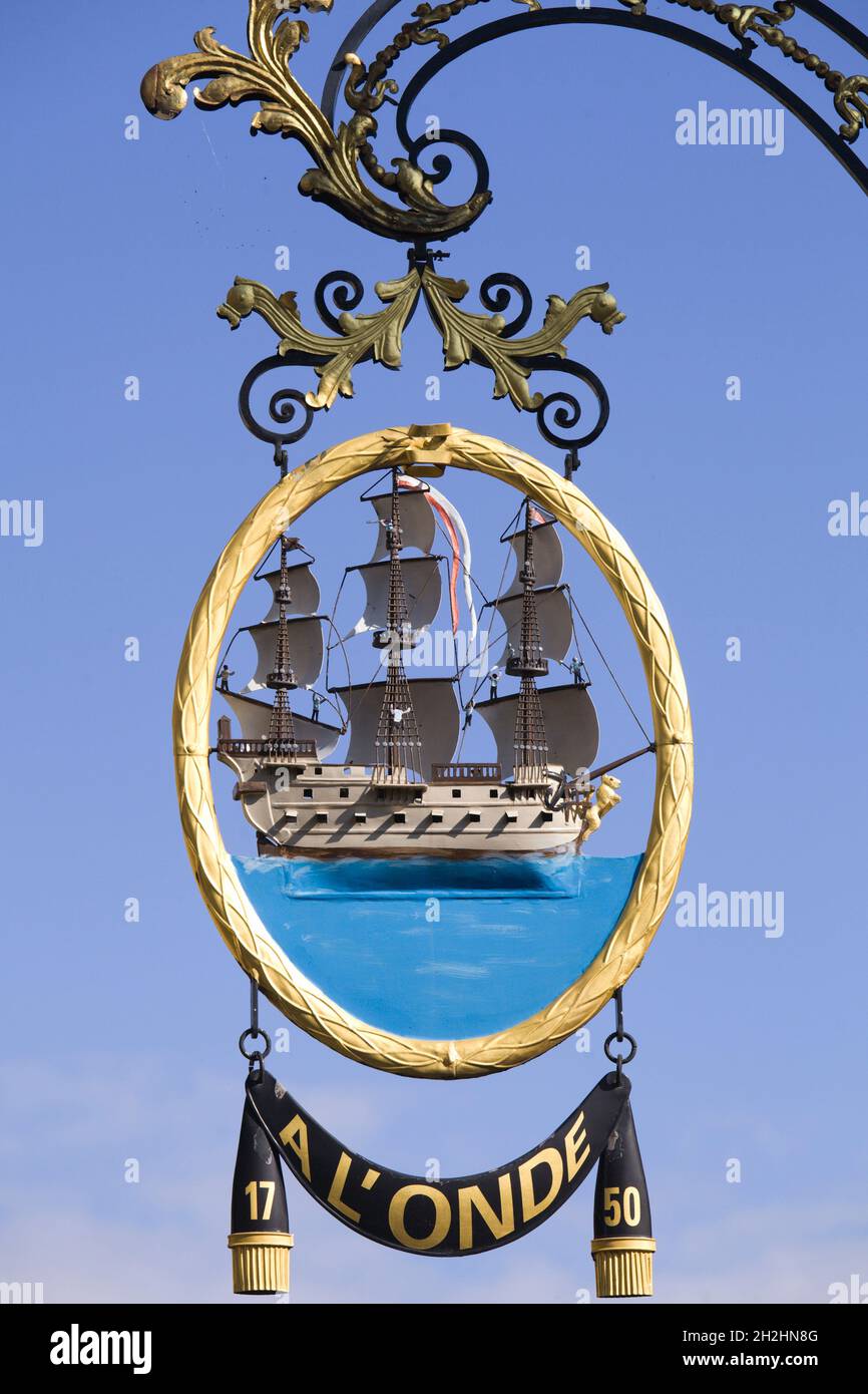 Switzerland, Vaud, Lavaux, St-Saphorin, street scene, shop sign Stock ...