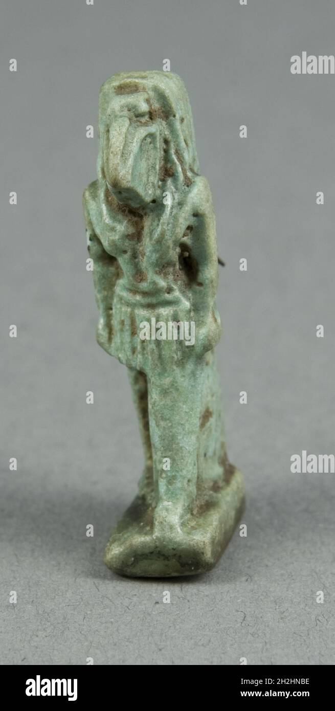 Carving ancient egyptian god thoth hi-res stock photography and images ...