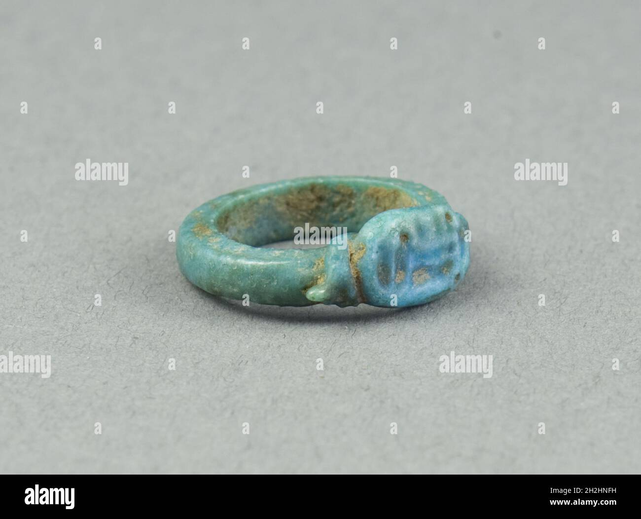 Ring: Amun-Ra, flanked by nb signs, Egypt, New Kingdom, Dynasty 18 ...
