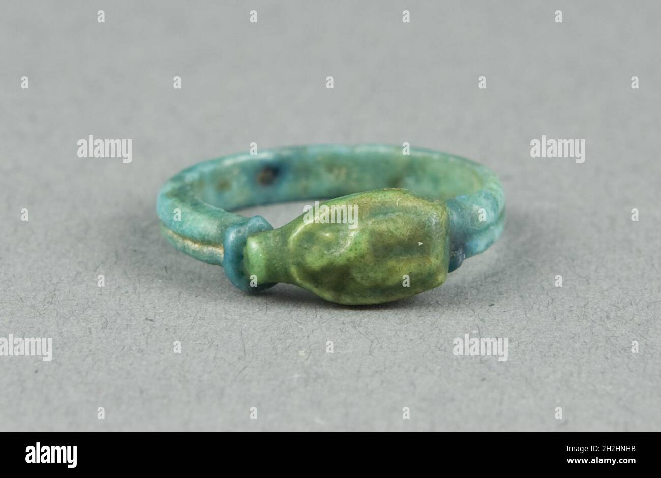 Ring: Scarab, Egypt, New Kingdom, Dynasty 18 (about 1350 BCE Stock ...