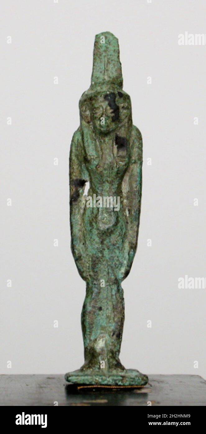 Nephthys statue hi-res stock photography and images - Alamy