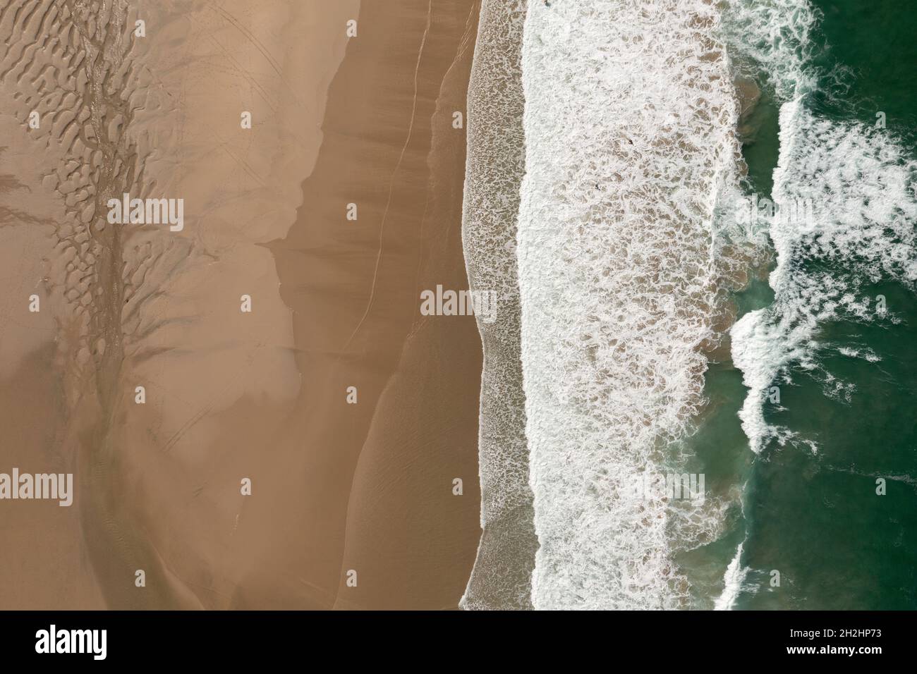 Surf cornwall birds eye view hi-res stock photography and images - Alamy