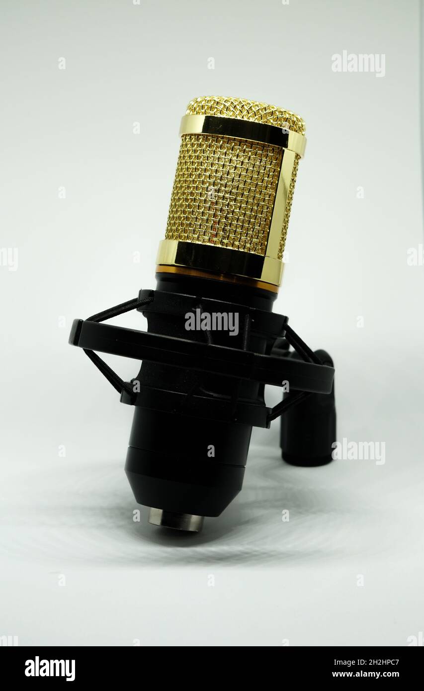 Gold anchor hi-res stock photography and images - Alamy