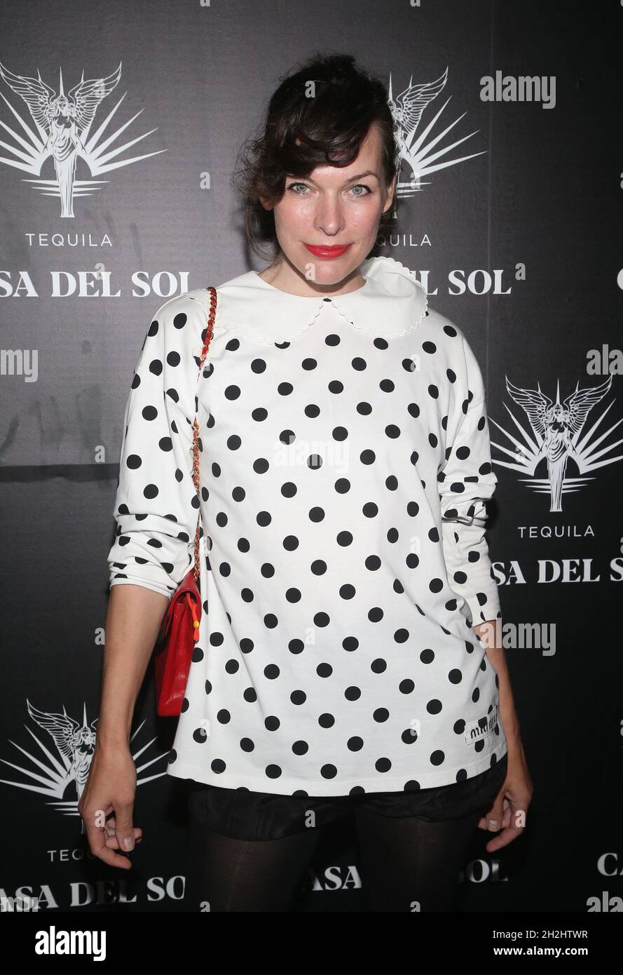 Los Angeles, Ca. 21st Oct, 2021. Milla Jovovich at Brian Bowen Smith's ...