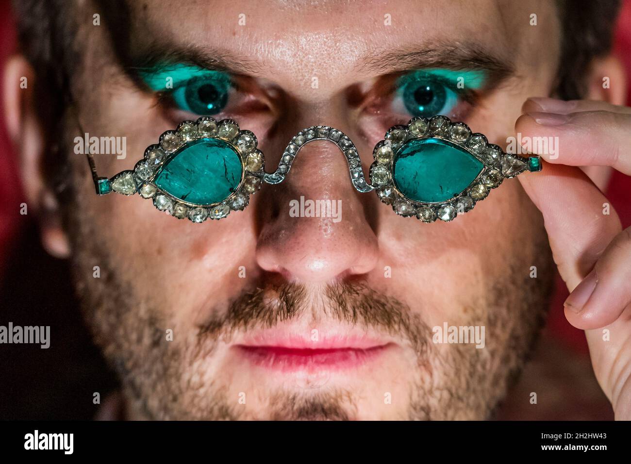 Lenses circa 17th century hi-res stock photography and images - Alamy