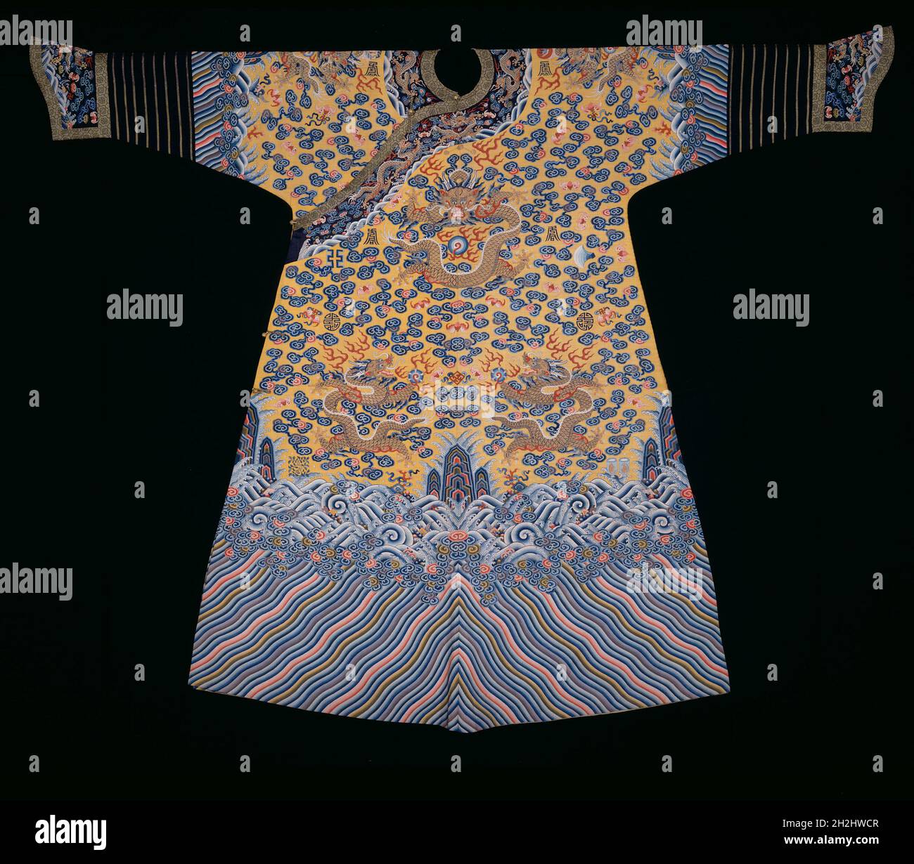 Emperor's Jifu (Semiformal Court Robe), China, Qing dynasty (1644-1911 ...