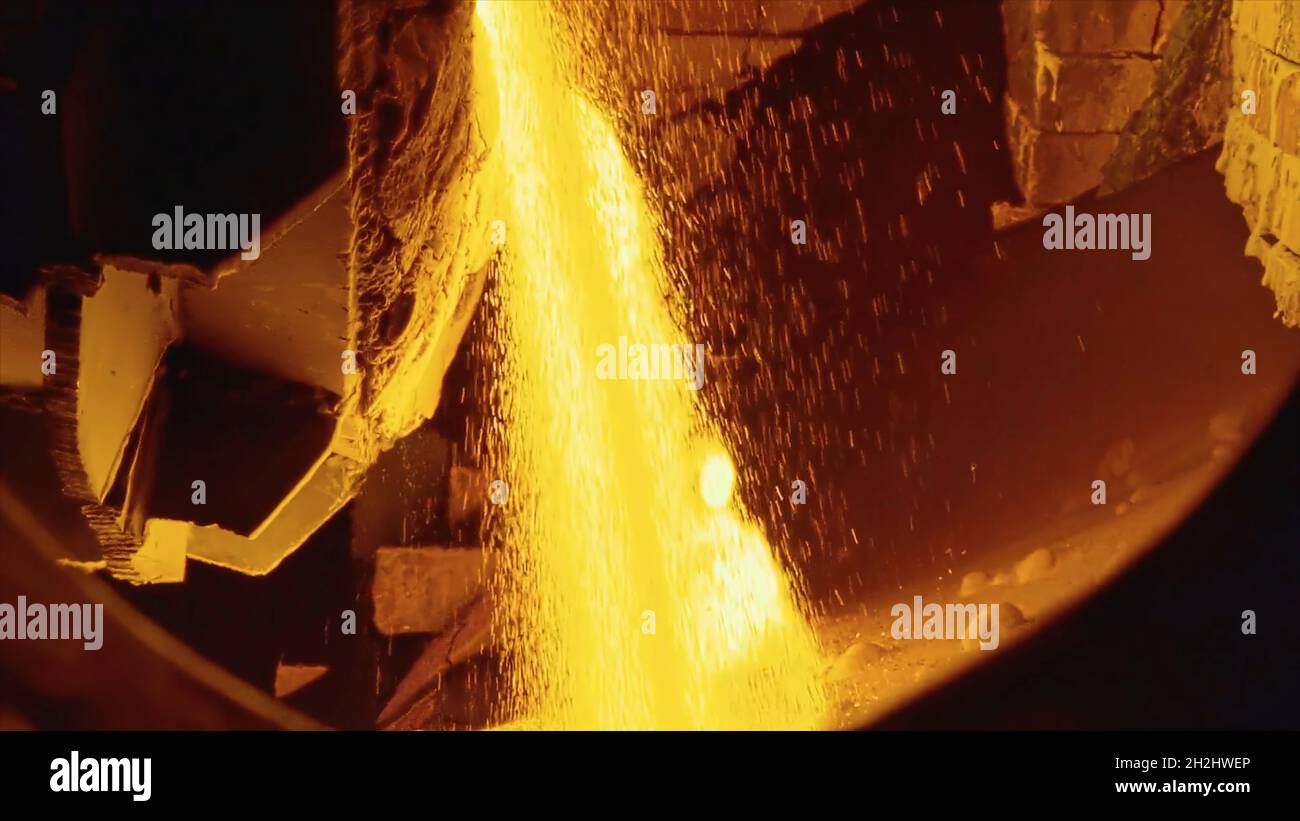 Iron powder burning hi-res stock photography and images - Alamy