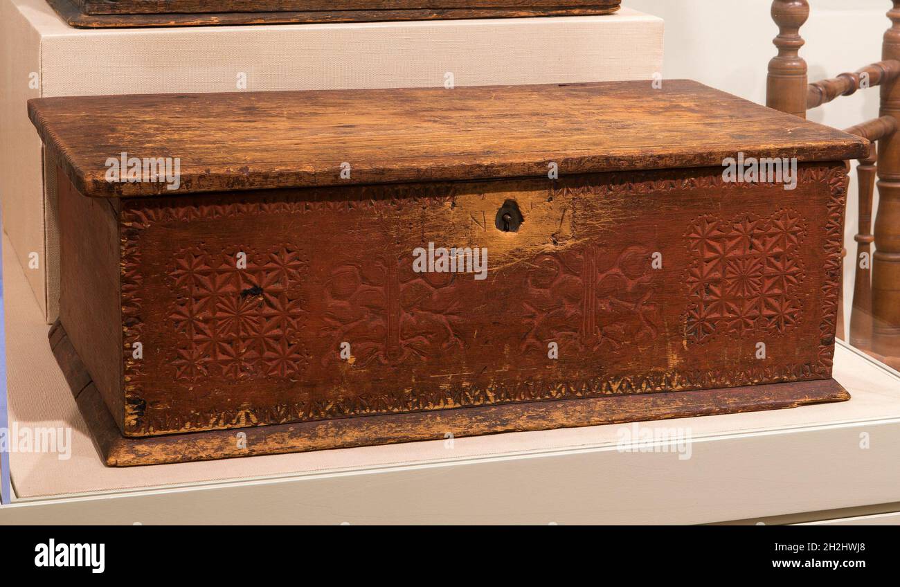 Seventeenth century boxes hi-res stock photography and images - Alamy