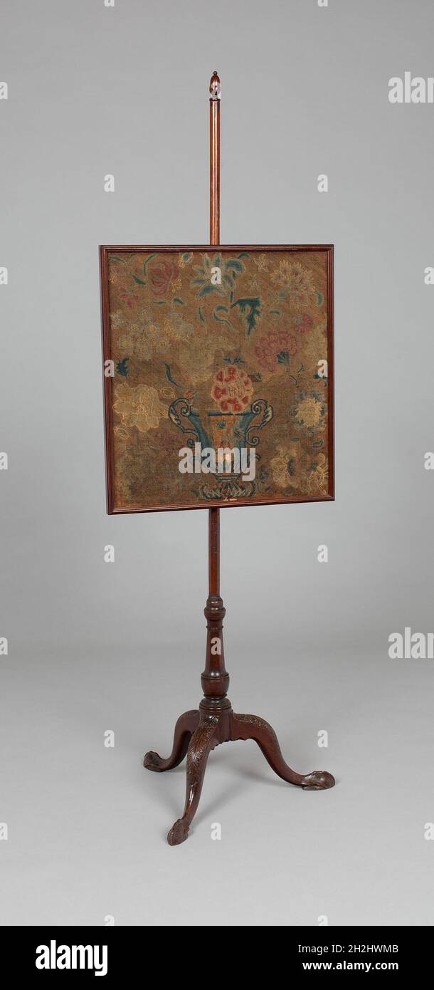 Fire screen decorative object hi-res stock photography and images - Alamy