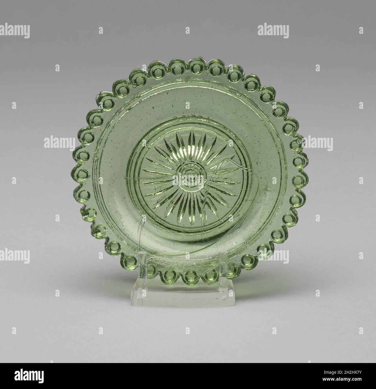 Pressed circle decoration hi-res stock photography and images - Alamy