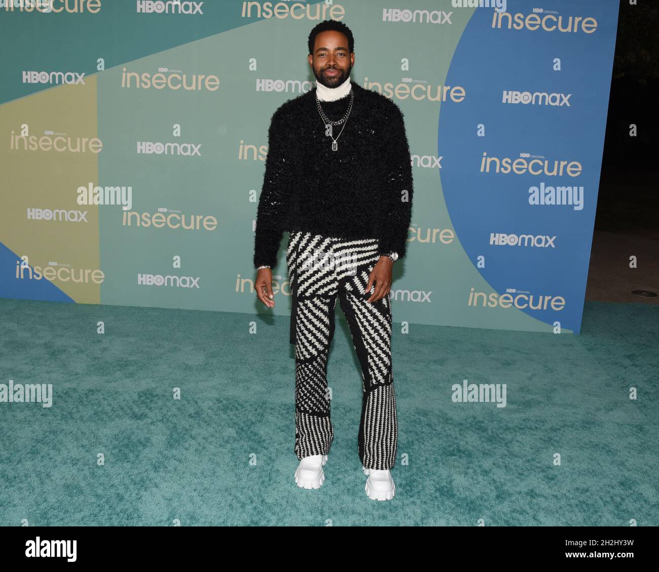 Jay ellis insecure hi-res stock photography and images - Alamy