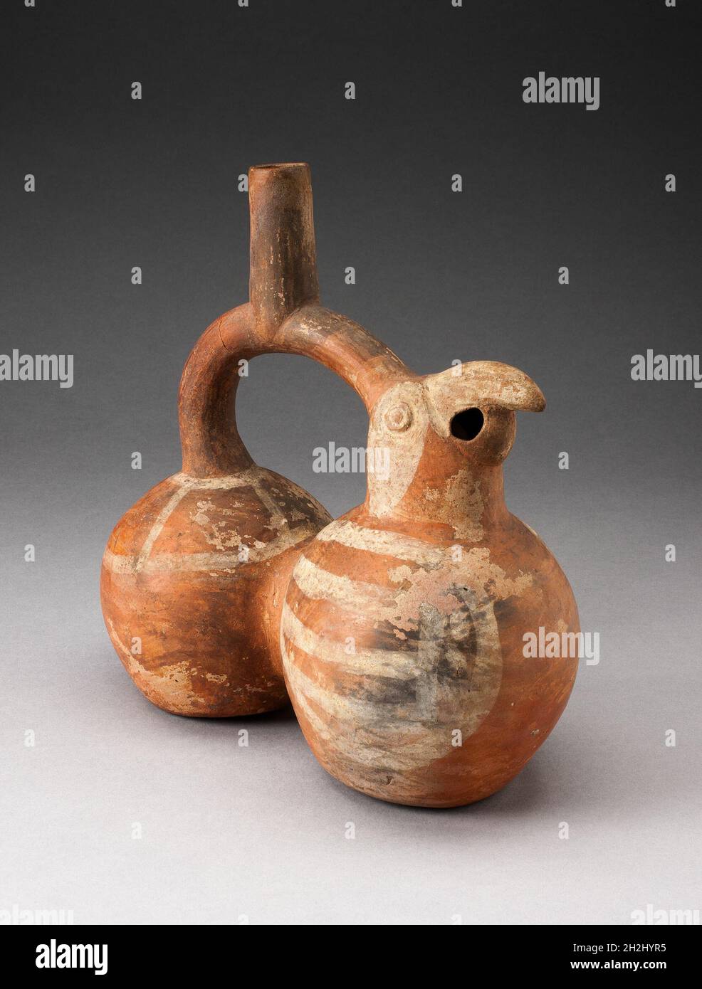 Double chambered vessel hi-res stock photography and images - Alamy