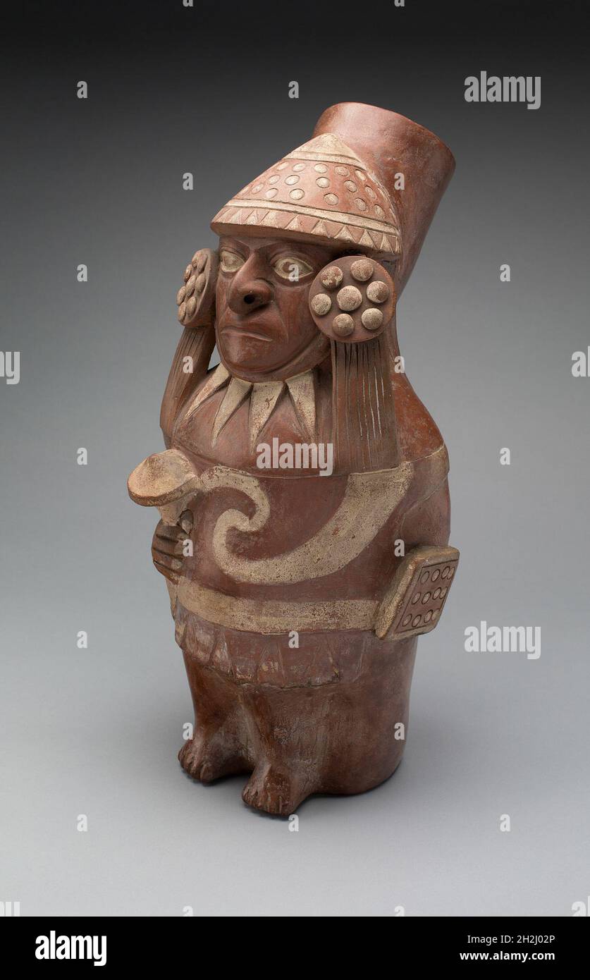 Moche jar hi-res stock photography and images - Alamy