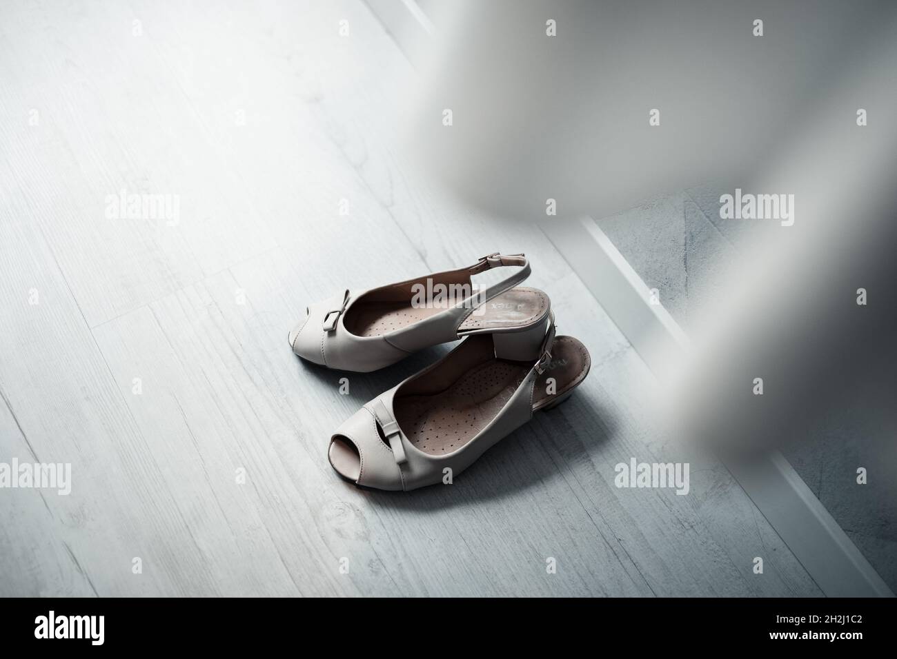 Wedding shoes waiting for bride and her big day Stock Photo - Alamy