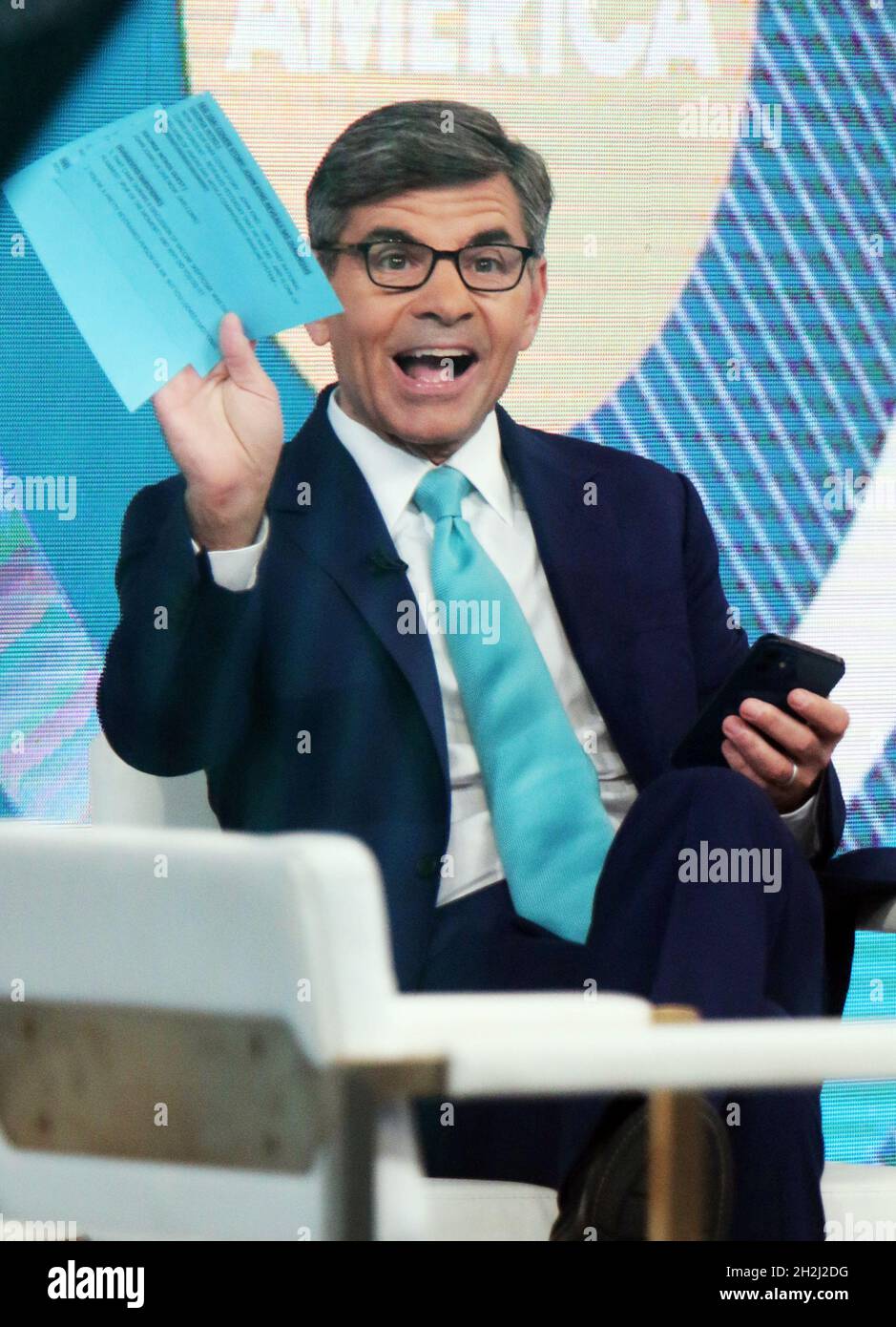 New York, NY, USA. 21st Oct, 2021. George Stephanopoulos on the set of ...
