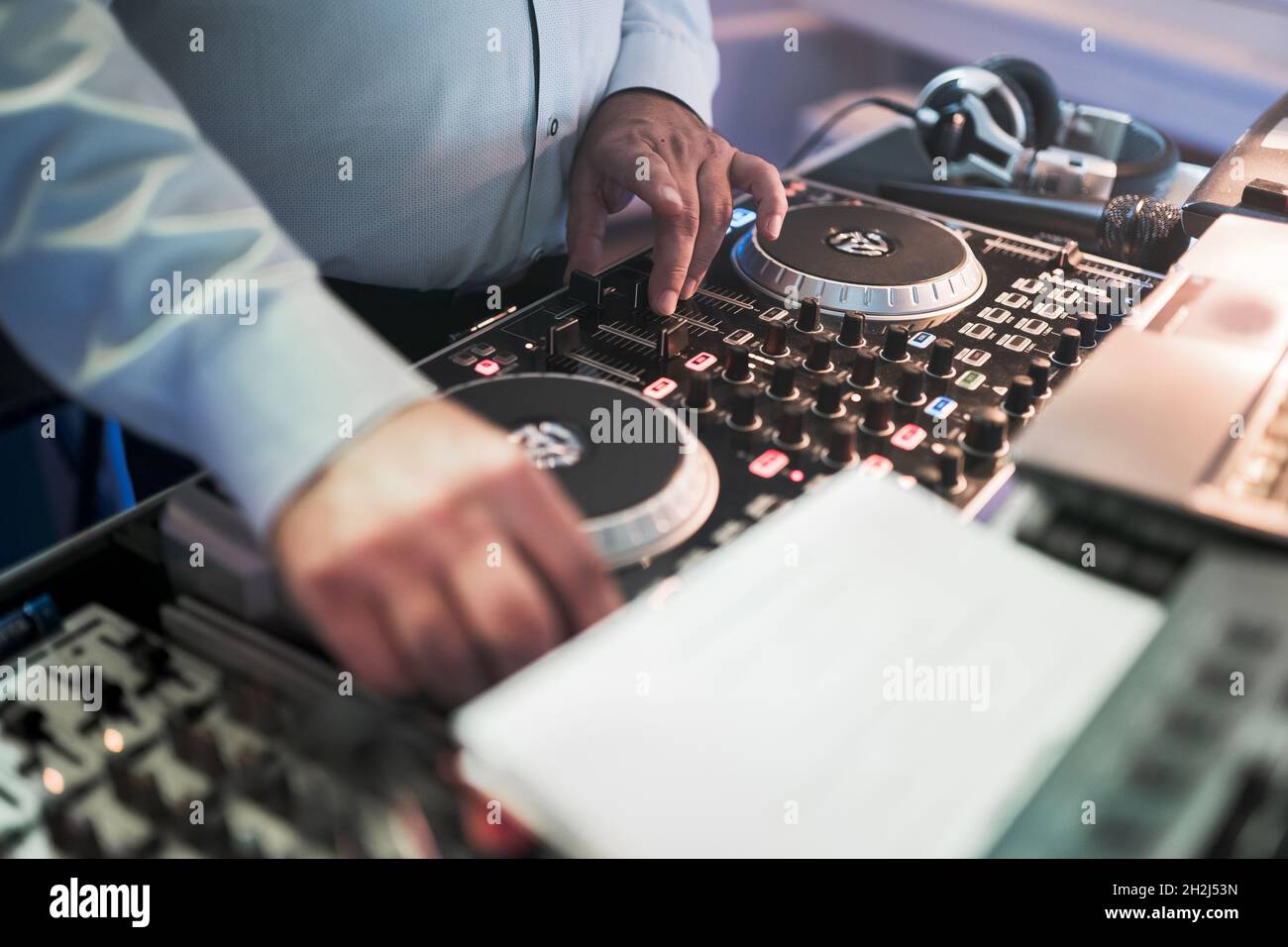 Mixing desk headphones hi-res stock photography and images - Alamy