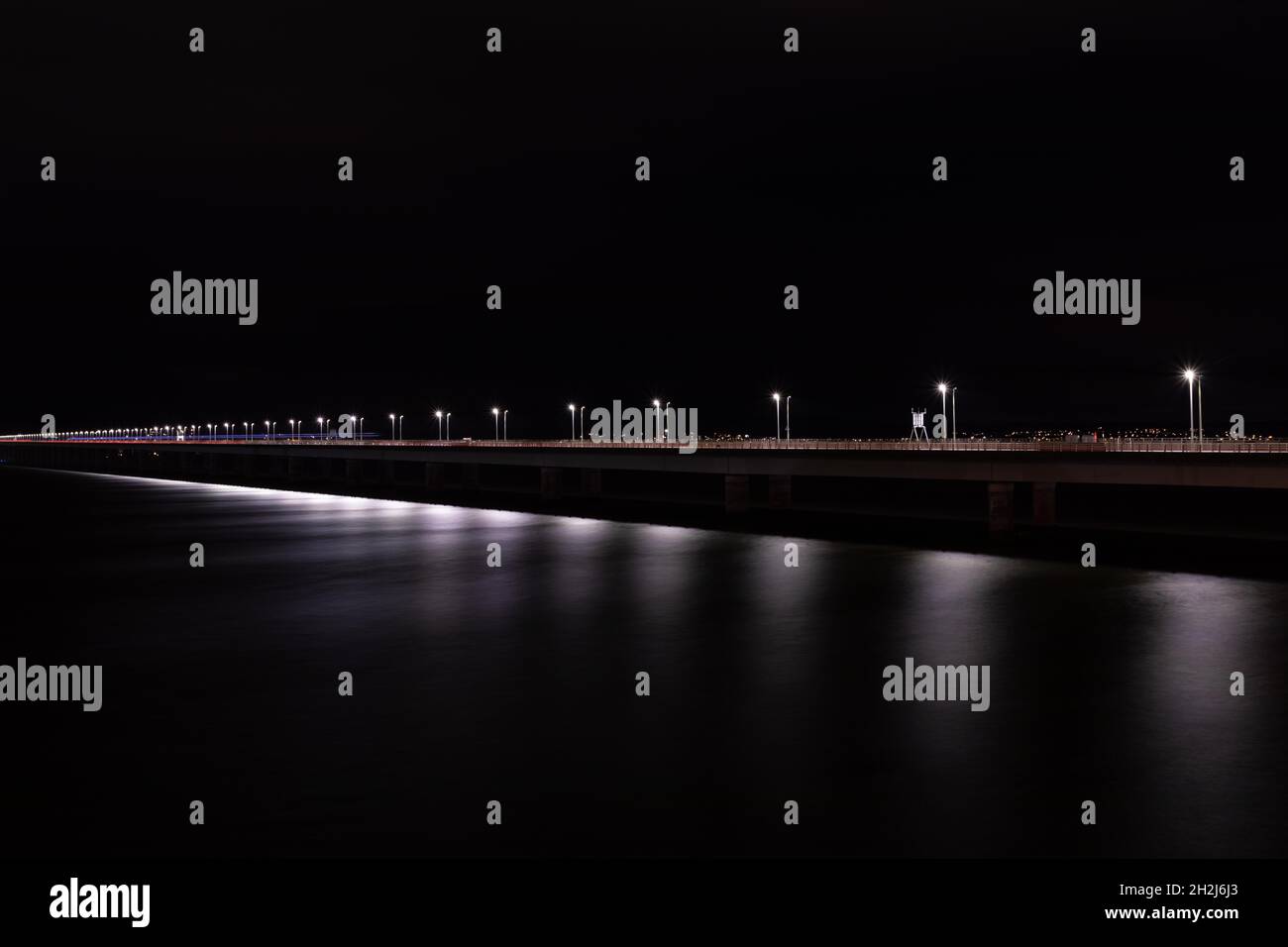Dundee at night hi-res stock photography and images - Alamy