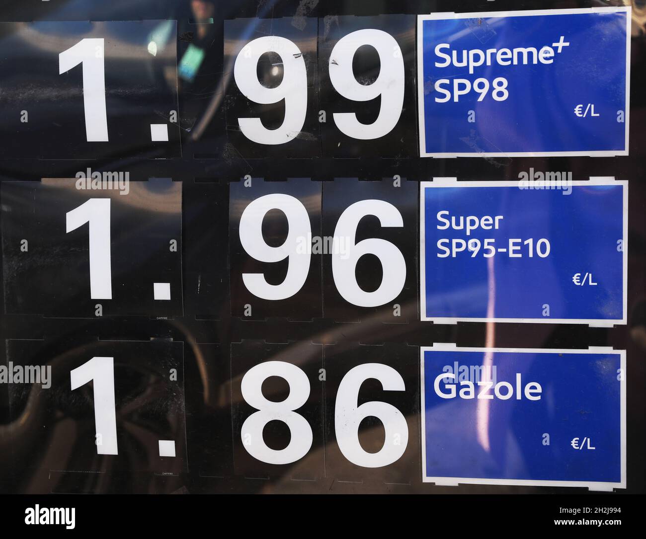 Petrol allowance hi-res stock photography and images - Alamy