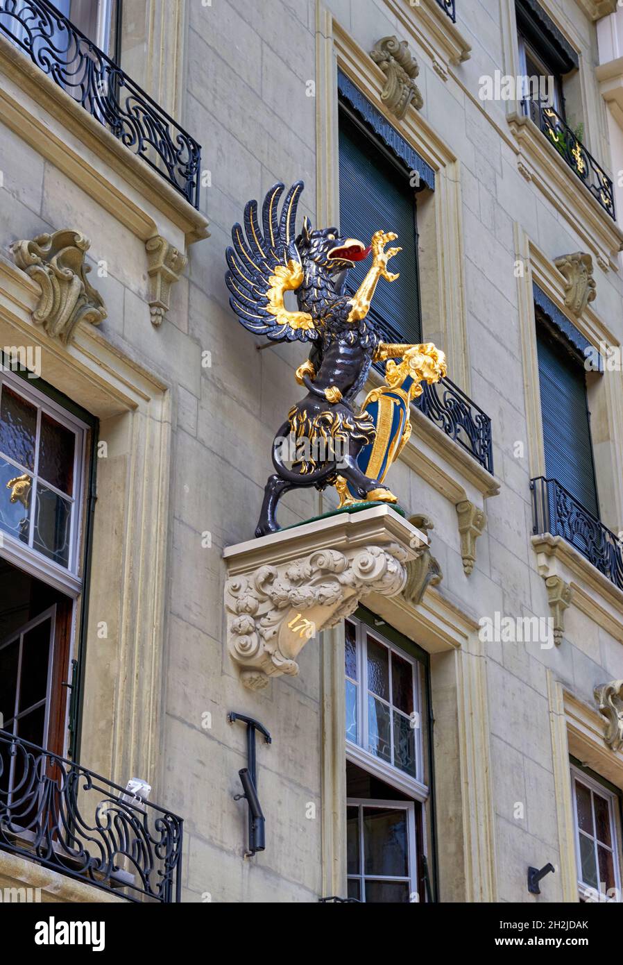 Old swiss architecture hi-res stock photography and images - Alamy