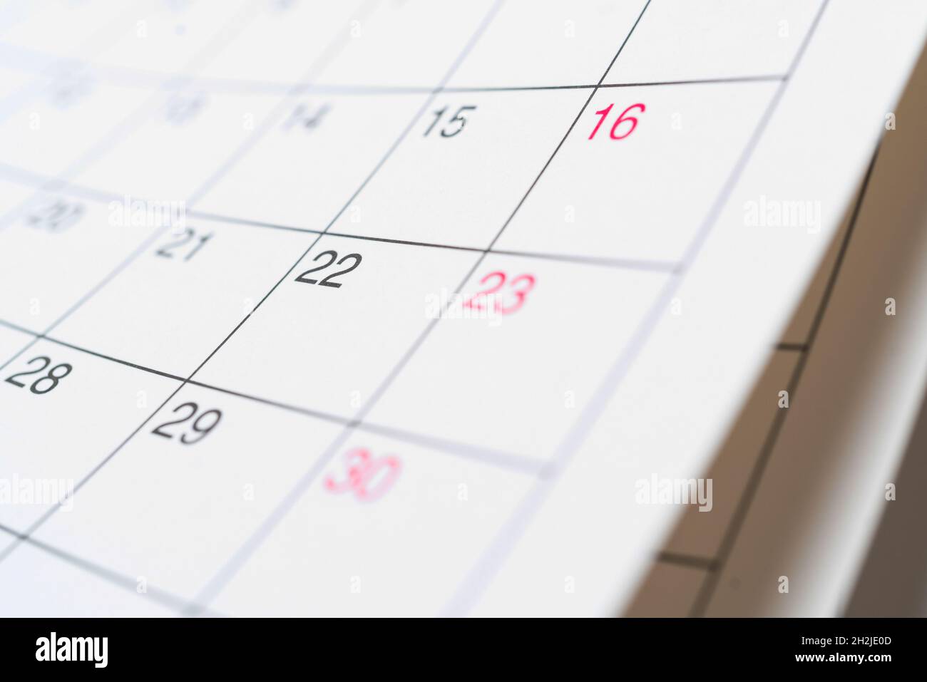 Empty weekday and weekend dates on the desk calendar Stock Photo - Alamy