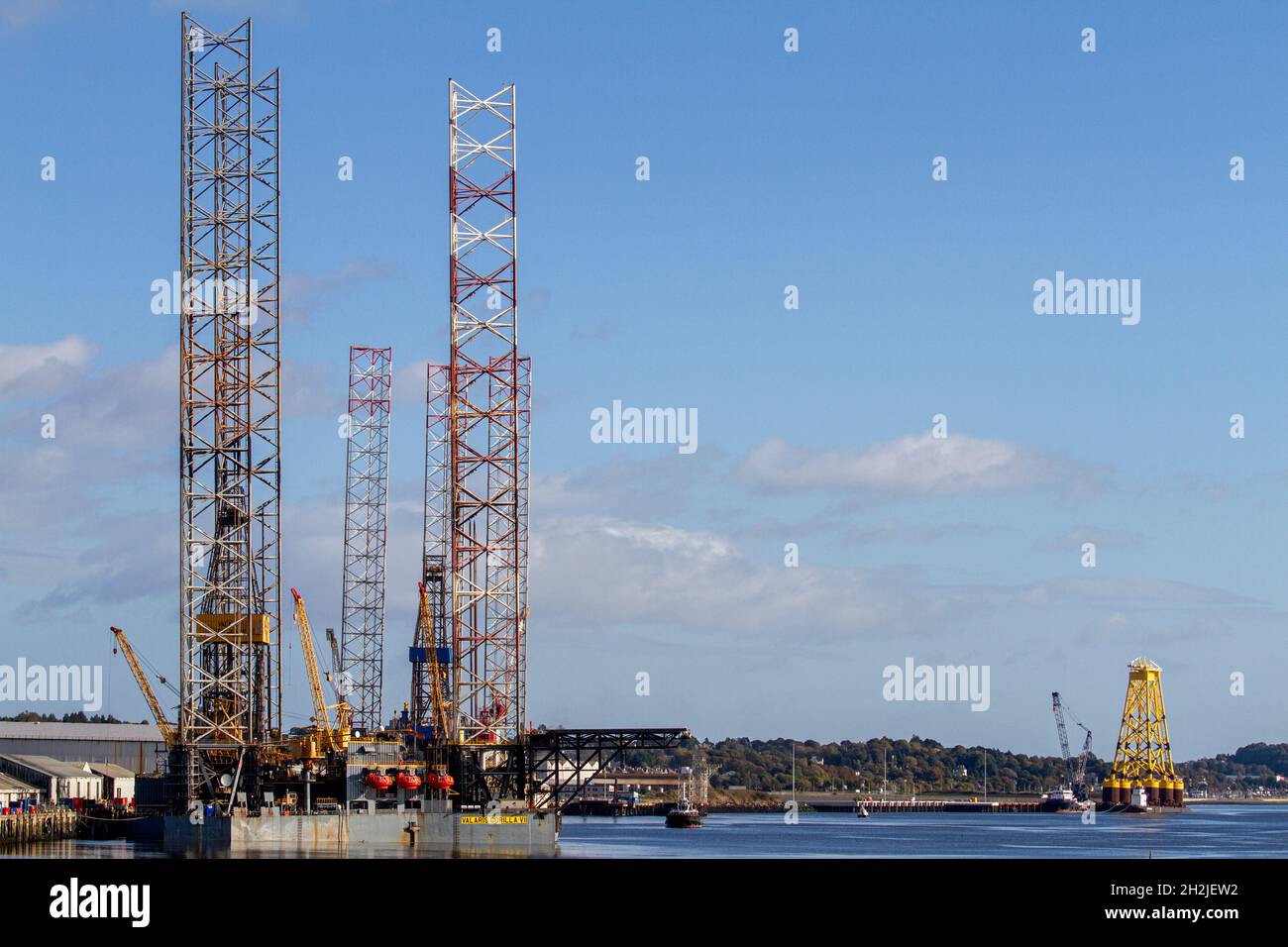 Valaris gorilla v11 oil rig hi-res stock photography and images - Alamy