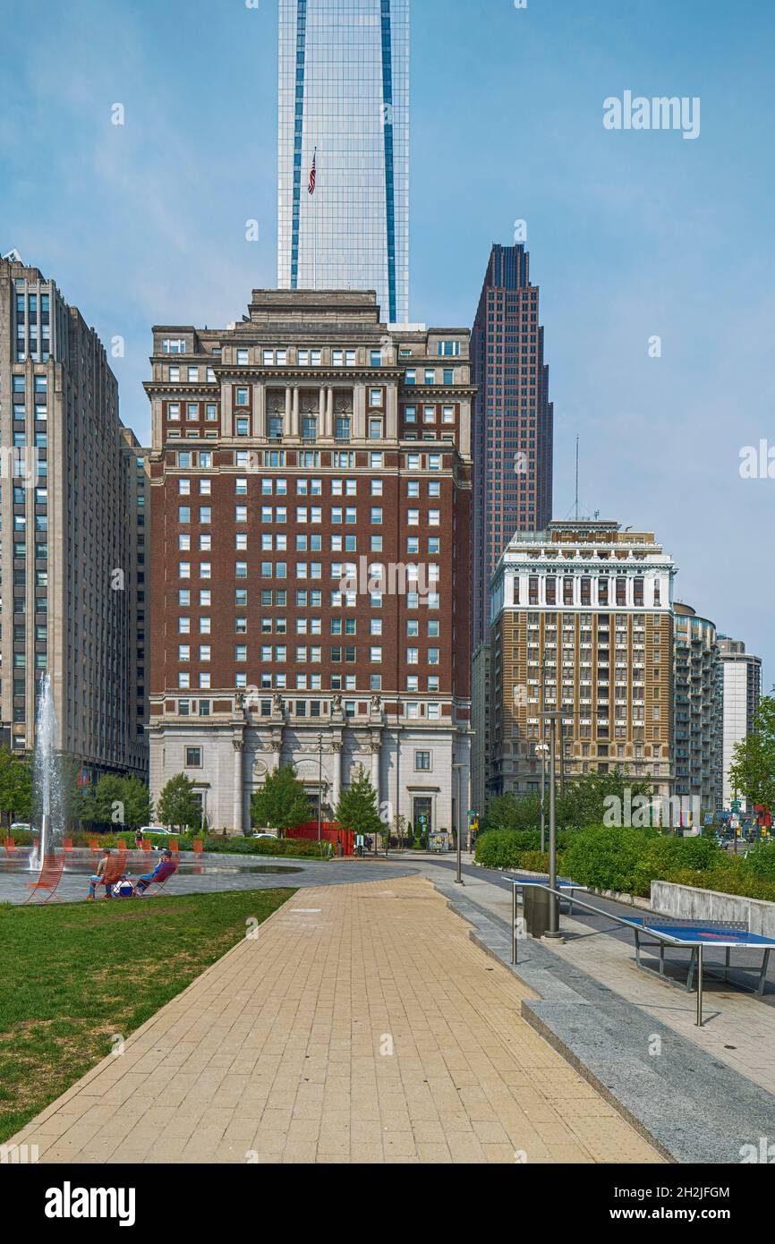1600 Arch Street, The Phoenix, is the former headquarters of Insurance ...