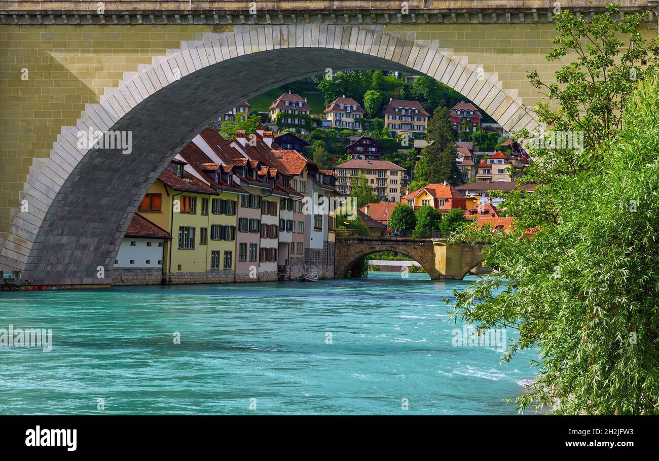 Green river embankment hi-res stock photography and images - Alamy