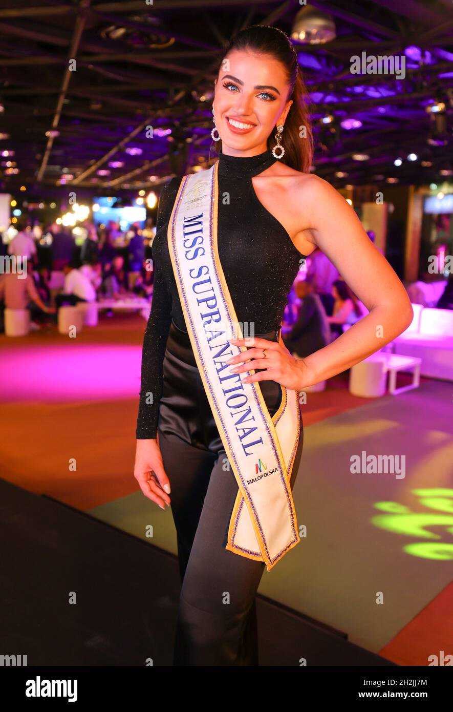 Chanique hi-res stock photography and images - Alamy