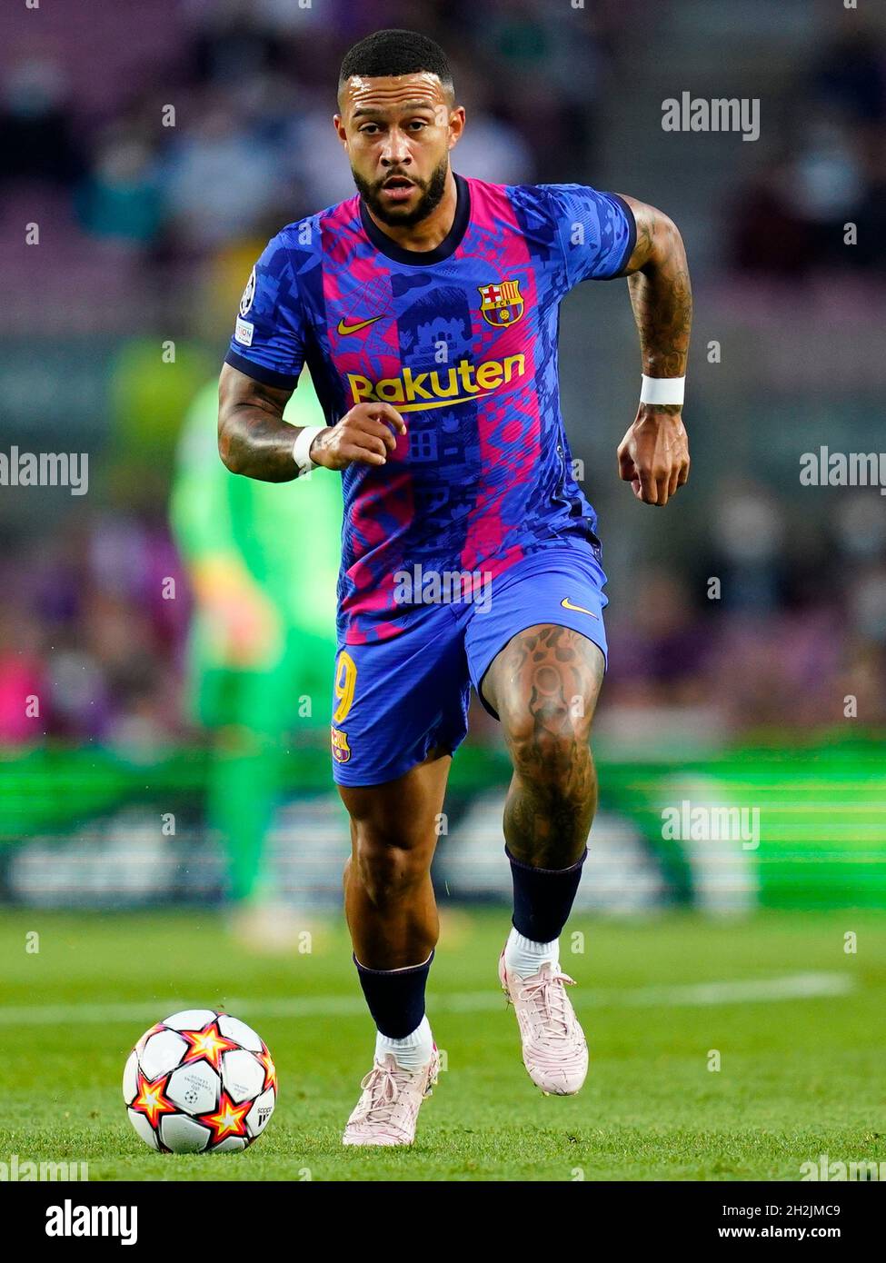 Memphis Depay of FC Barcelona during the UEFA Champions League match ...