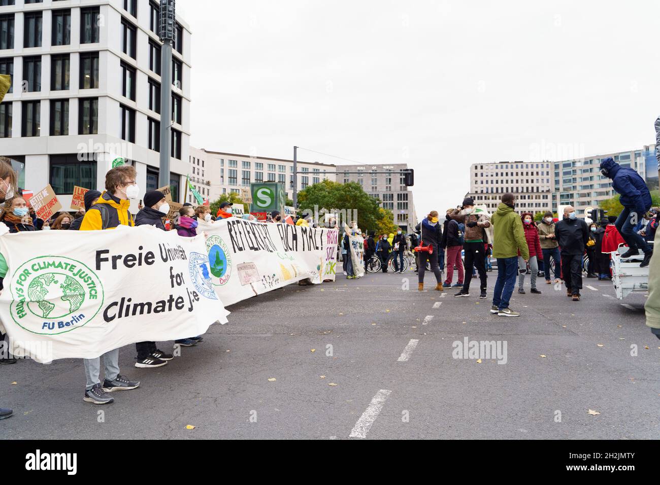Climate demo in Berlin, Germany, 22 October 2021 Stock Photo - Alamy