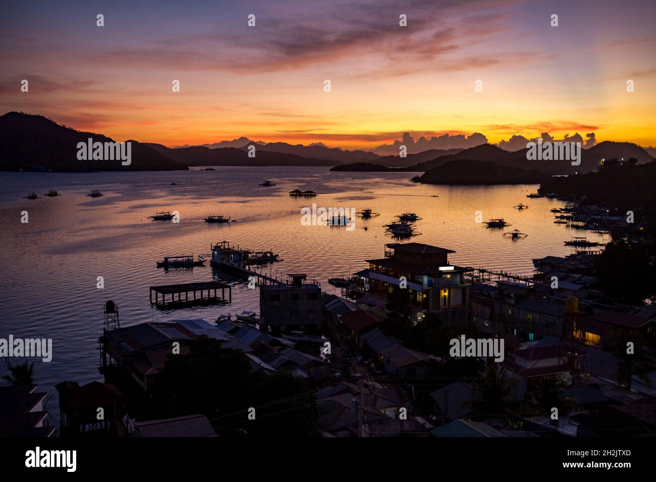 Cityscape coron city hi-res stock photography and images - Alamy