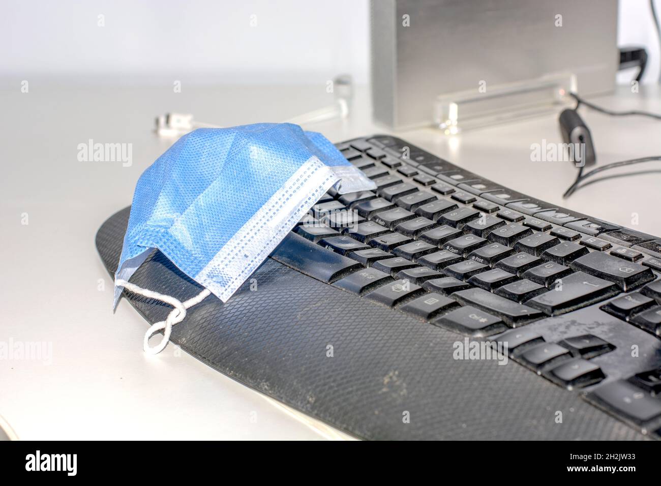 Health and mask hi-res stock photography and images - Alamy