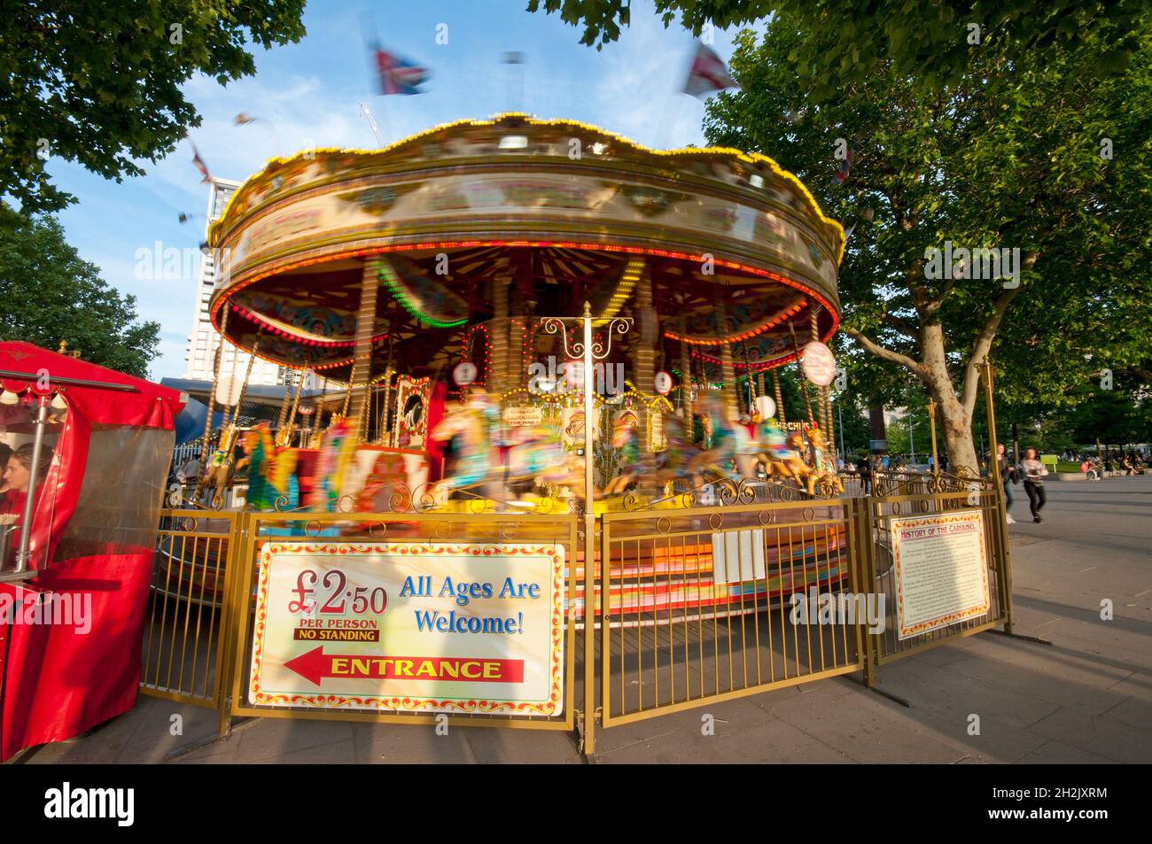 Carousel in South Bank district, London, England Stock Photo - Alamy
