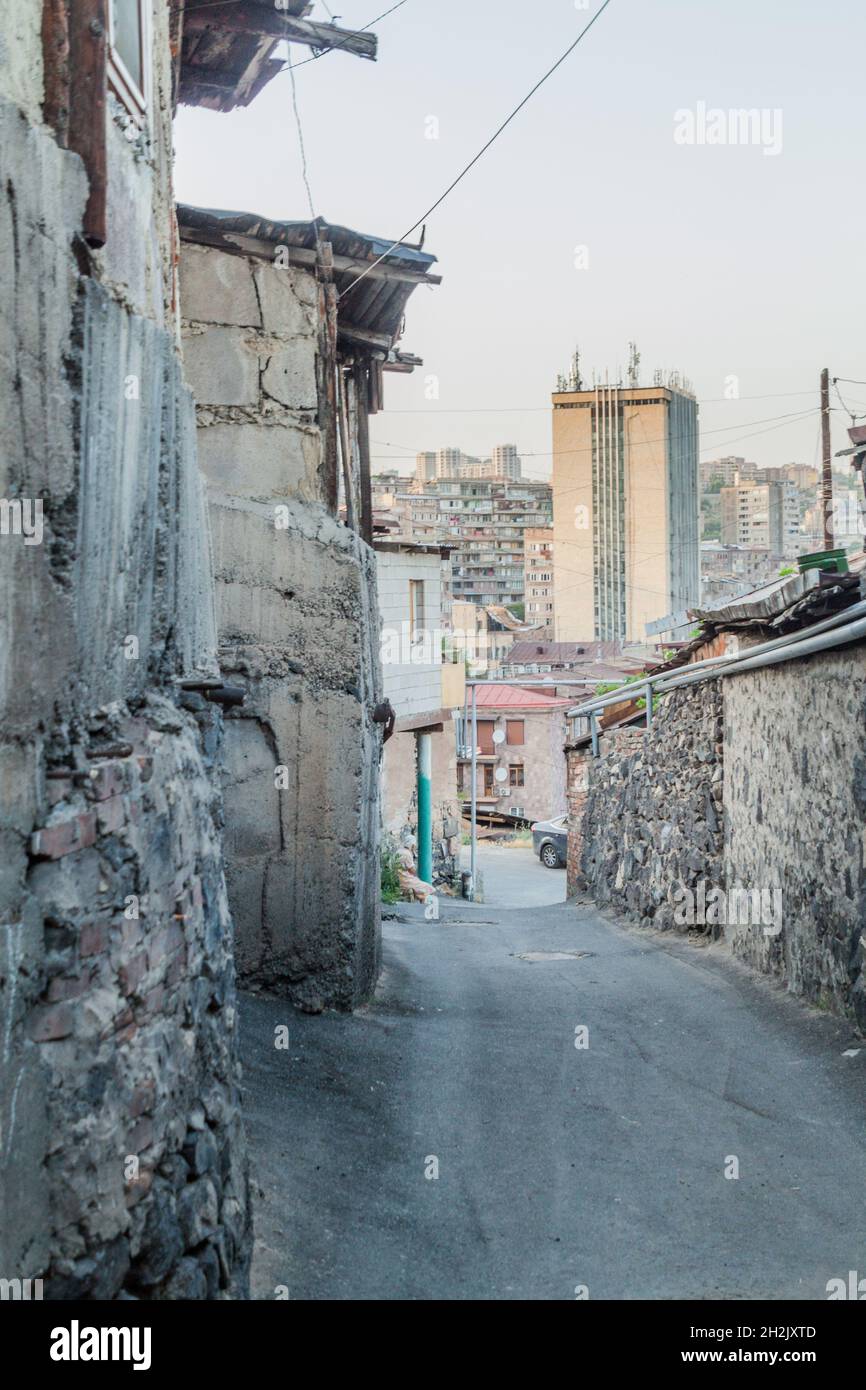 Alley in Kond neigborhood in Yerevan, Armenia Stock Photo - Alamy