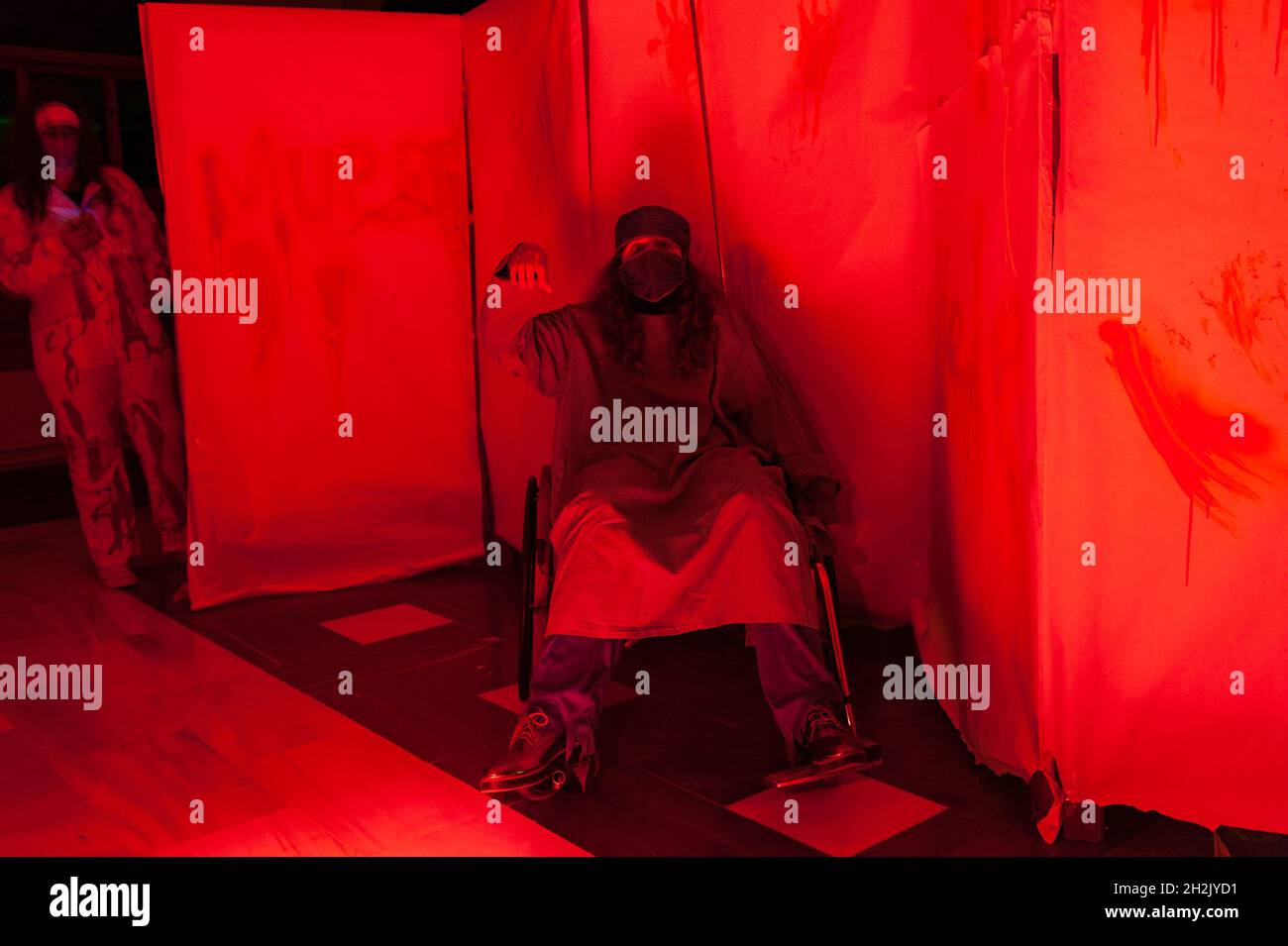 Terror face hi-res stock photography and images - Alamy