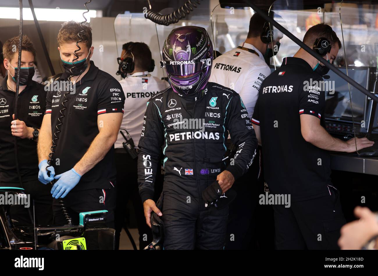 Mercedes garage f1 hi-res stock photography and images - Alamy