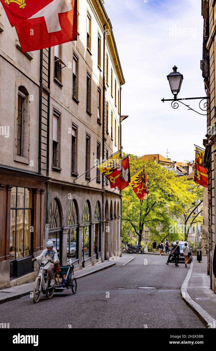 Old town geneva hi-res stock photography and images - Alamy