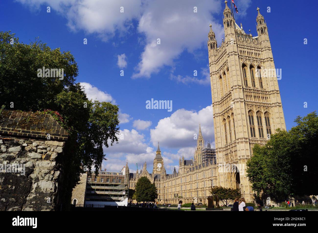 London, UK: a perspective view of the Victoria Tower and the Palace of ...