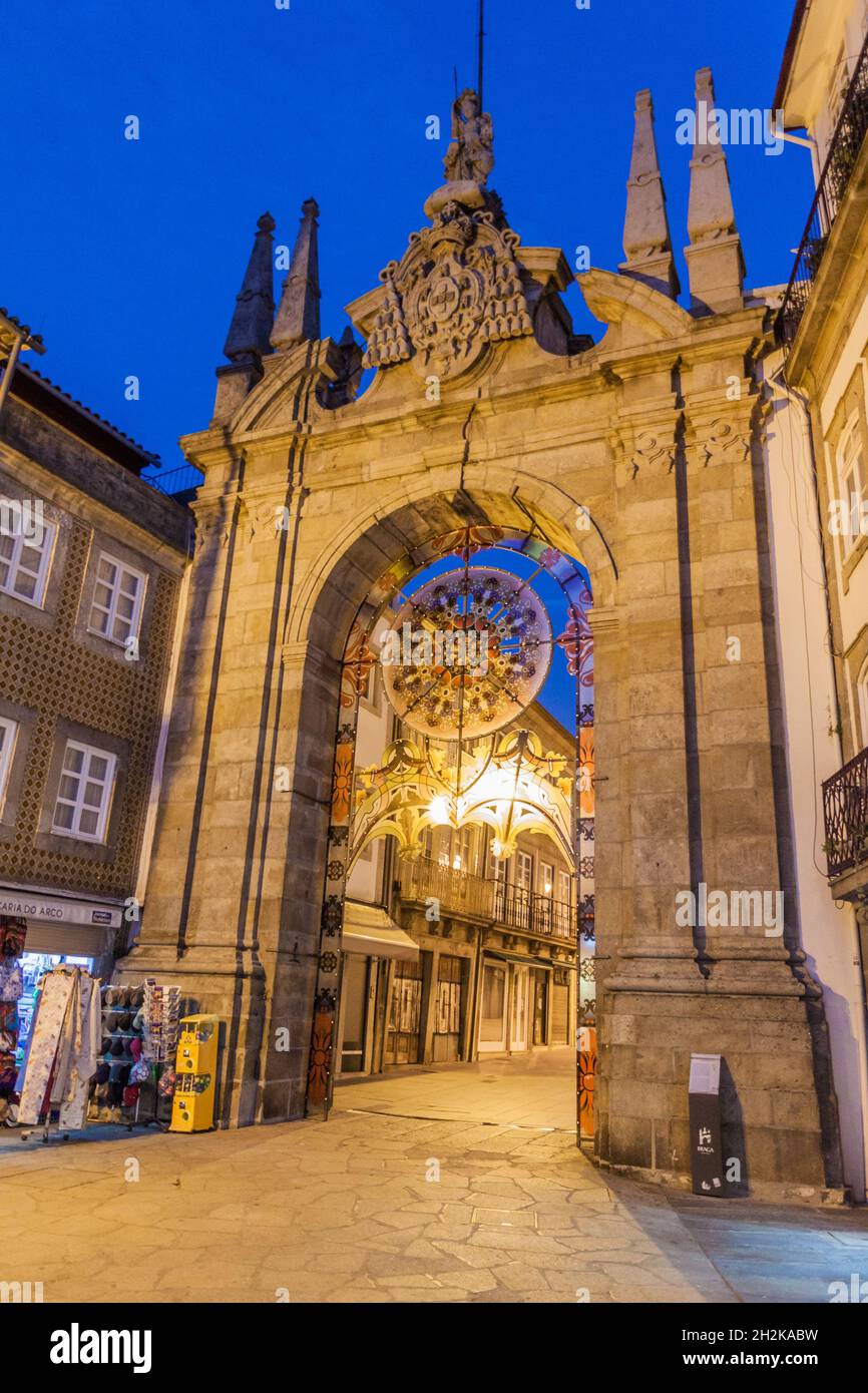 BRAGA, PORTUGAL - OCTOBER 15, 2017: Arch of the New Gate Arco da Porta ...