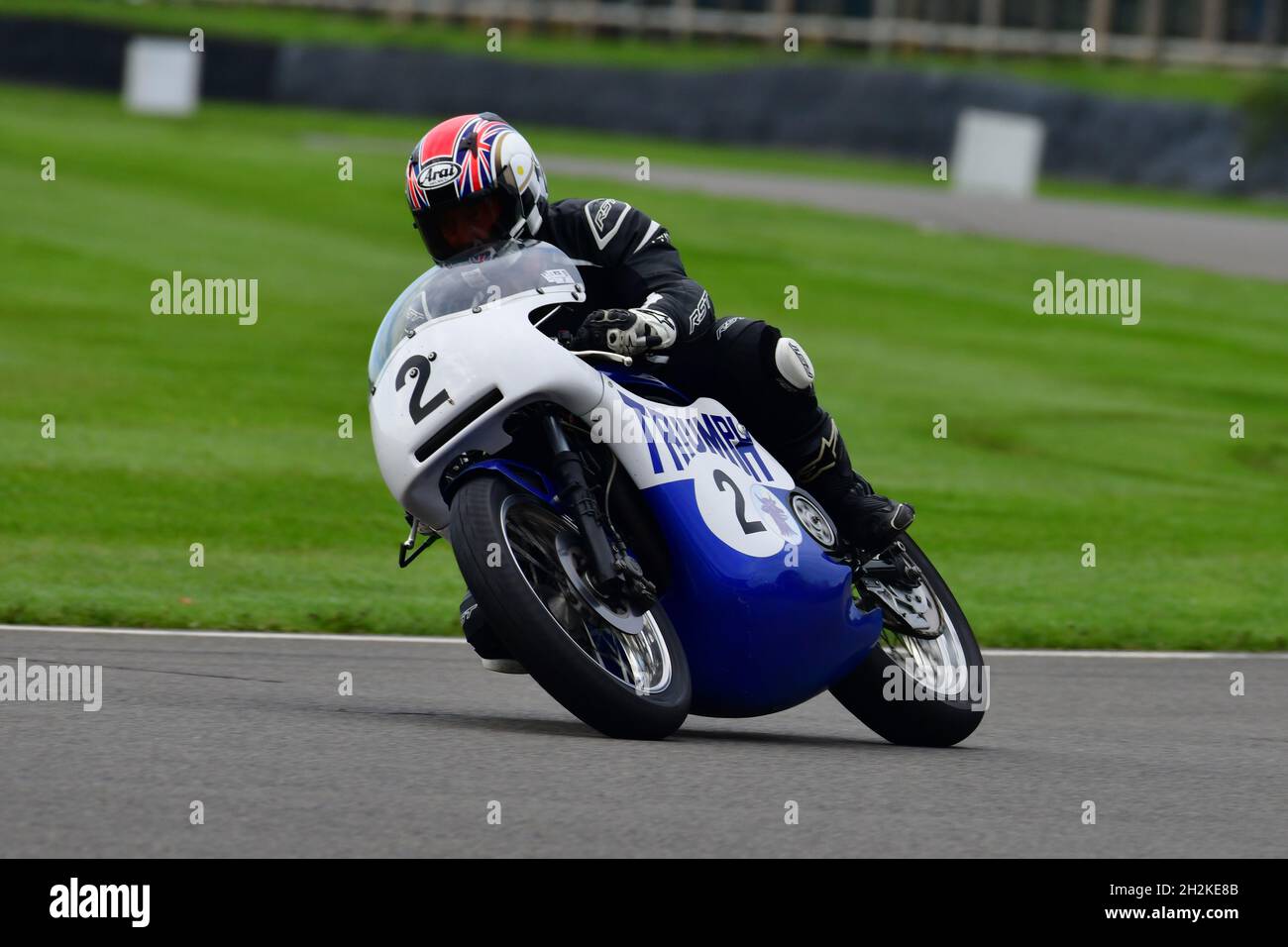 Richard Aldous, Rob North Triumph Trident, Hailwood Trophy for two ...