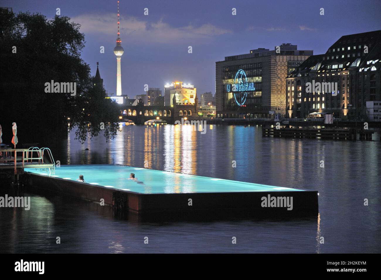 River Spree with Badeschiff, swimmingpool or pool boat, in the back ...