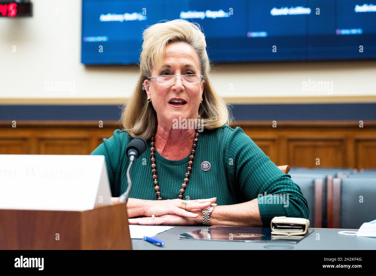 Mo wagner hi-res stock photography and images - Alamy