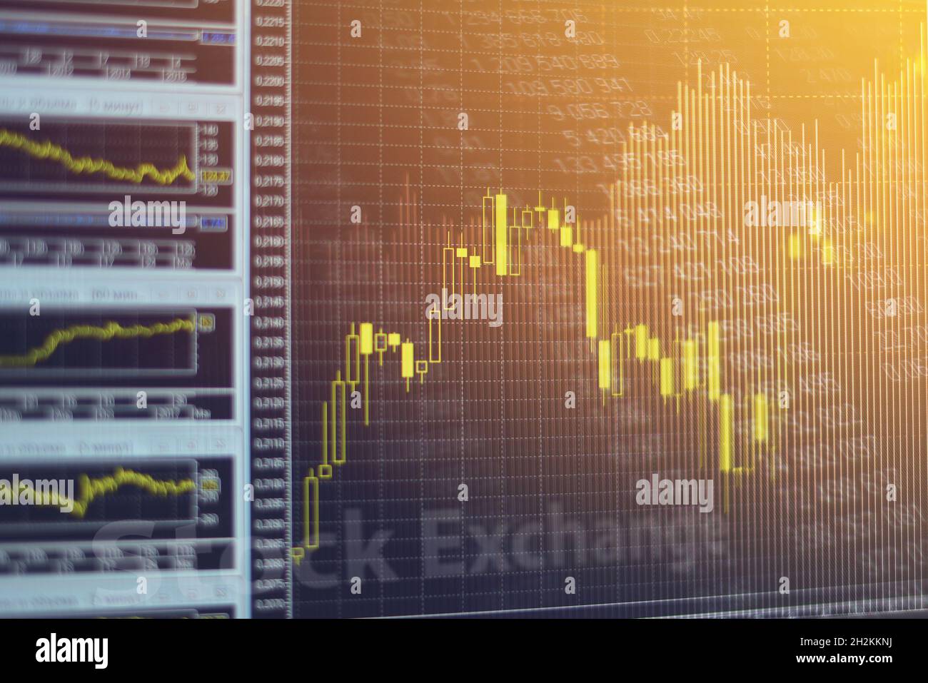 Stock exchange display panel Graph bars and quotation Stock Photo - Alamy