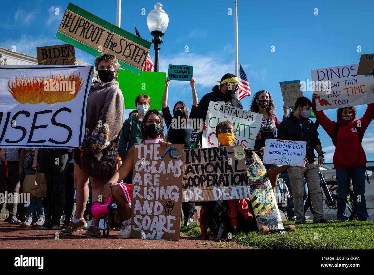 Young climate activists gather before a march to the U.S. Capitol ...