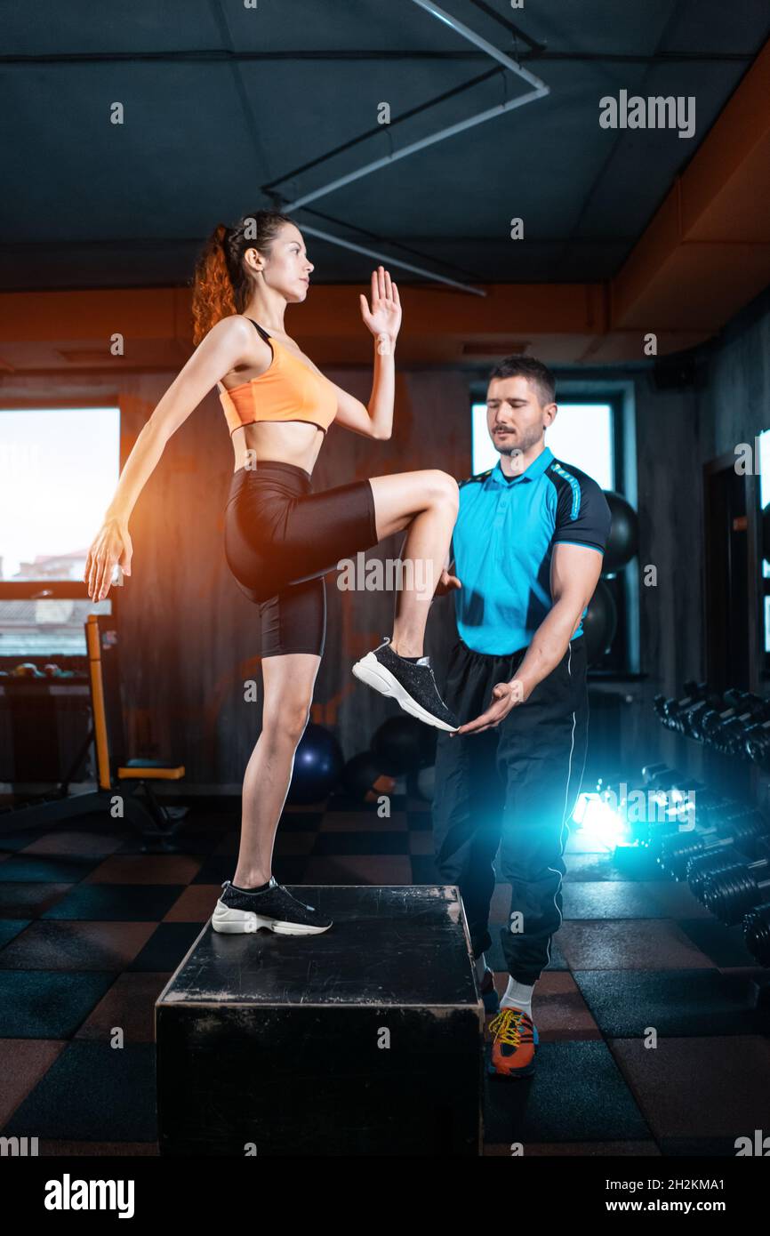 Lunges hi-res stock photography and images - Alamy