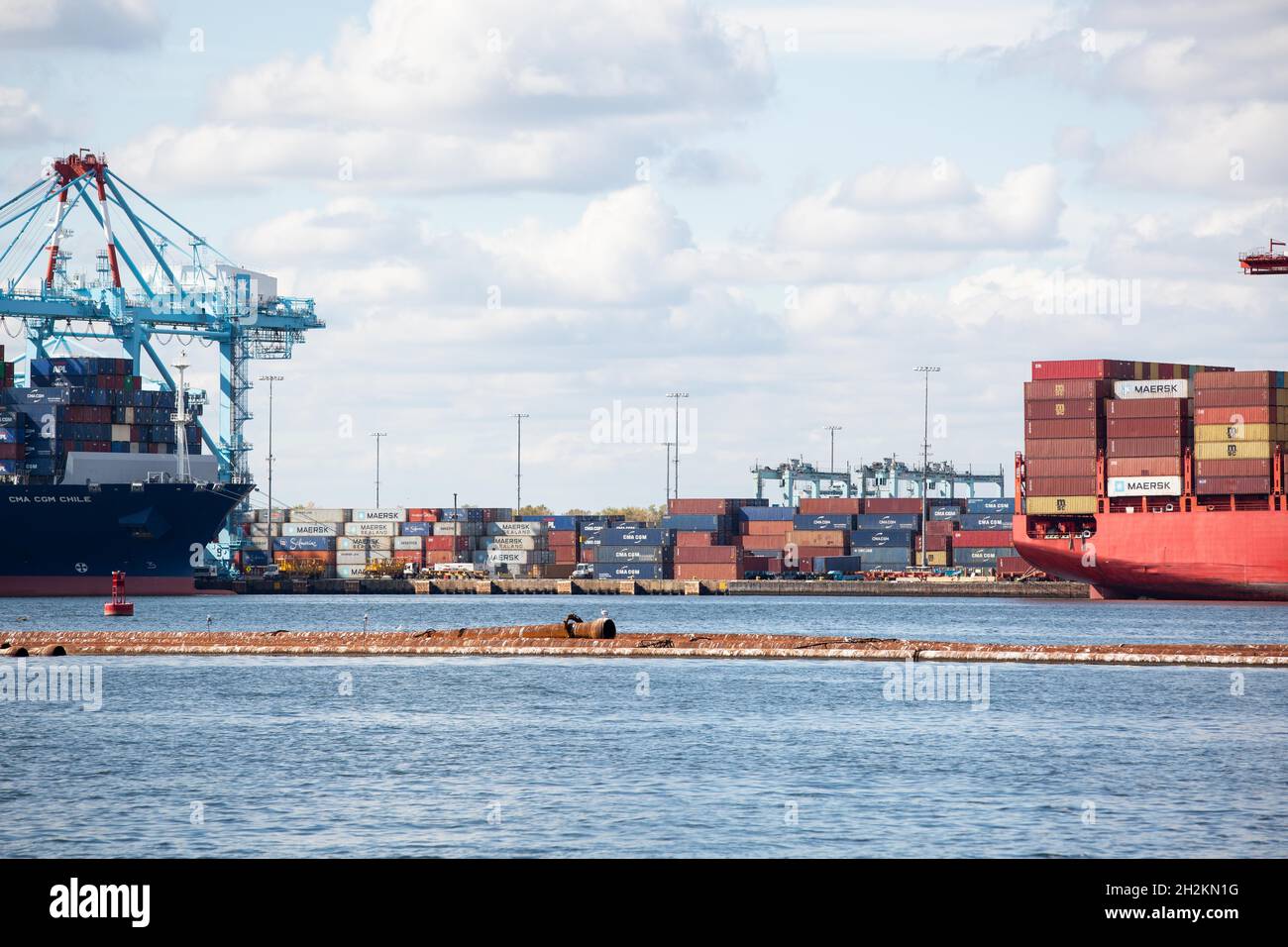 Newark, United States. 22nd Oct, 2021. Shipping containers cargo ships ...