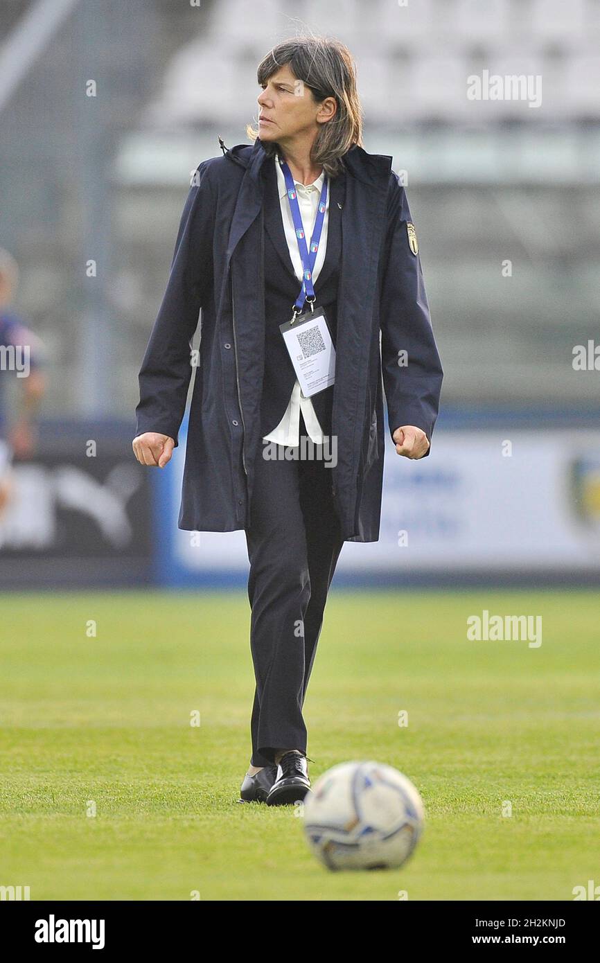 Milena Bertolini coach of Italia, during the qualifying match for the ...