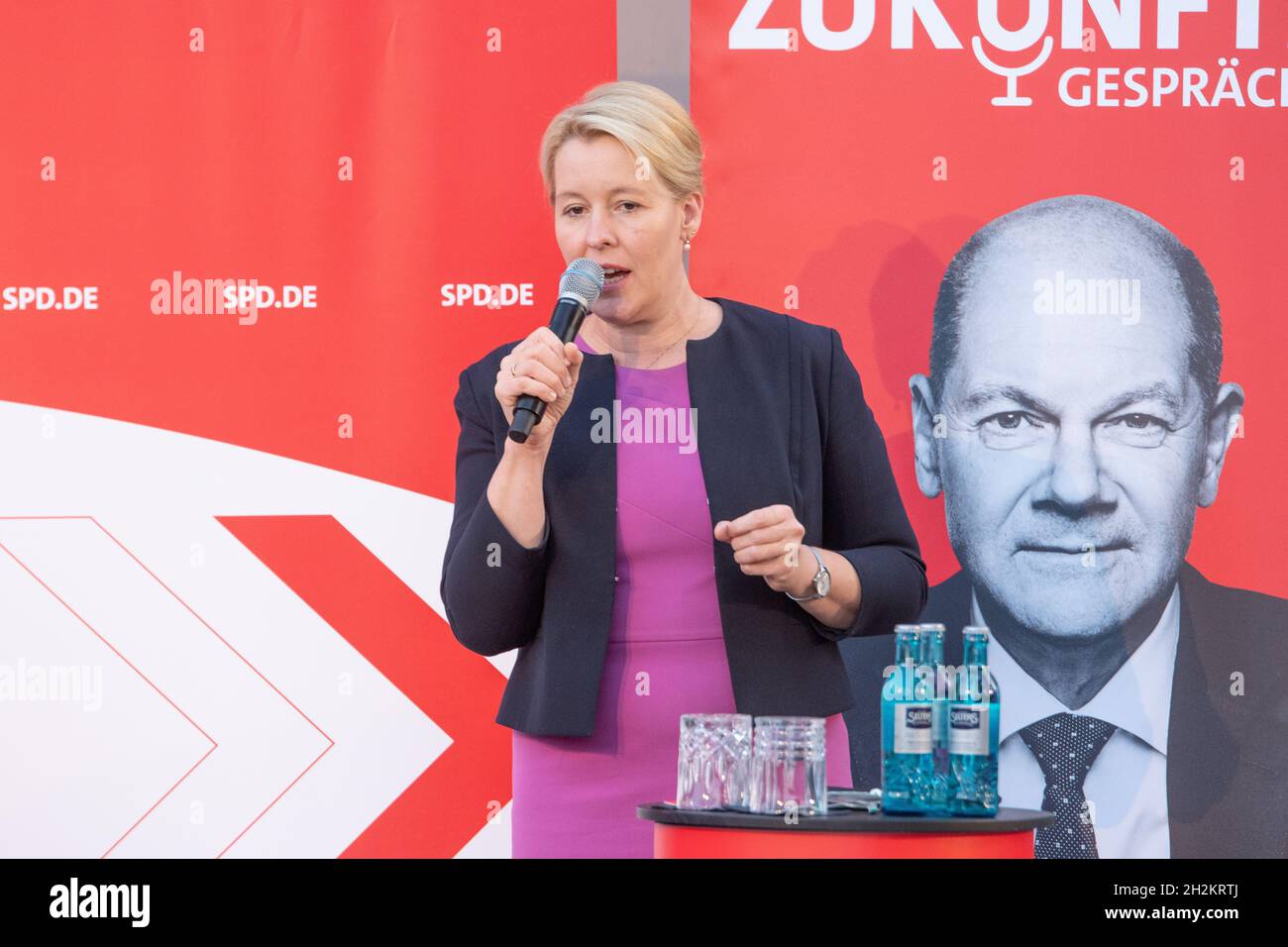 Franziska Giffey speaking at an election event at the Zenner Biergarten ...