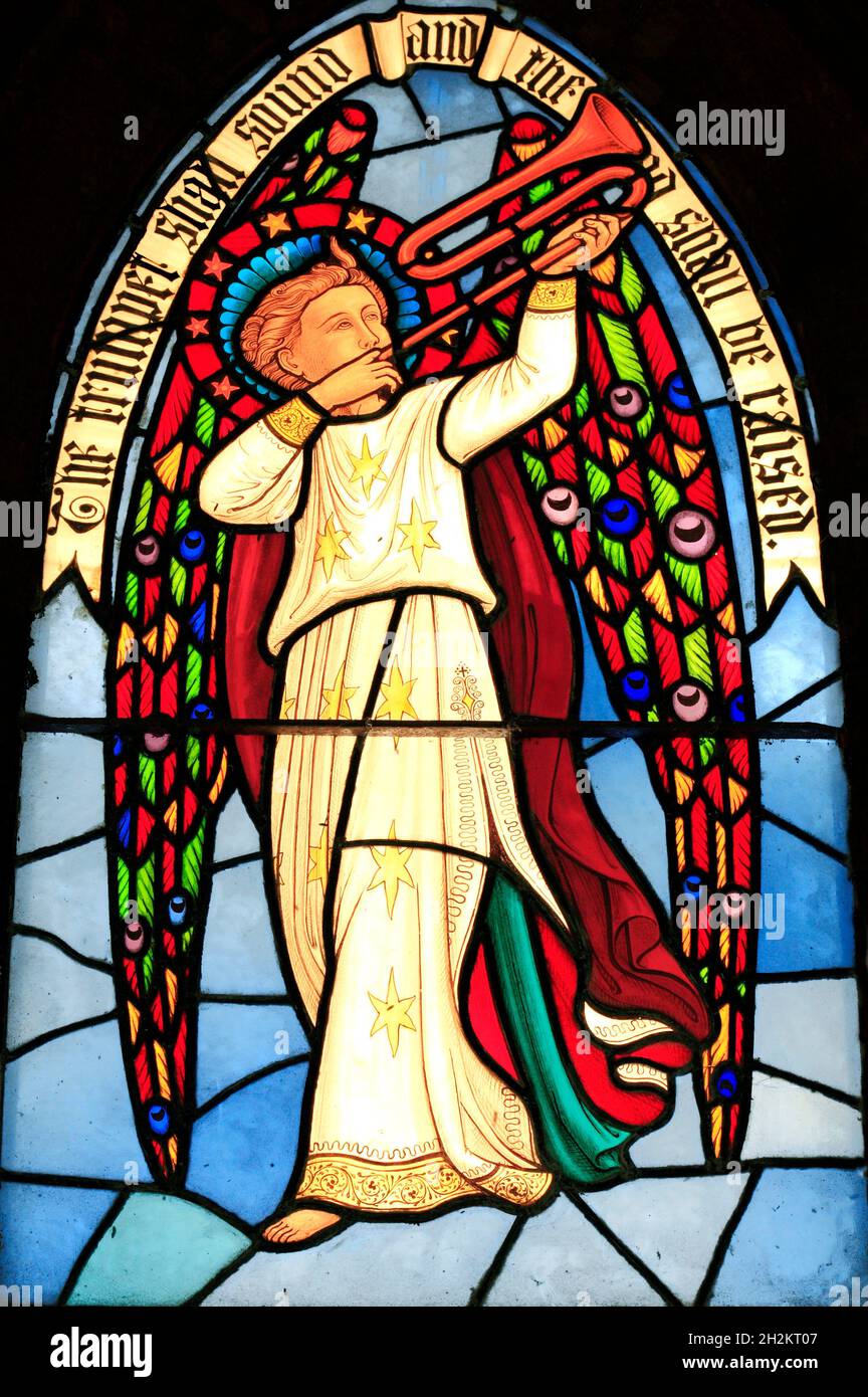 Trumpet angel hi-res stock photography and images - Alamy
