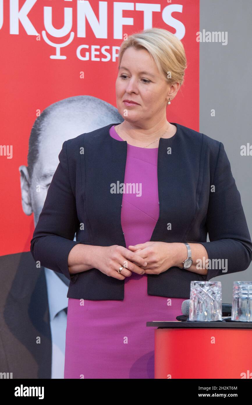 Franziska Giffey speaking at an election event at the Zenner Biergarten ...